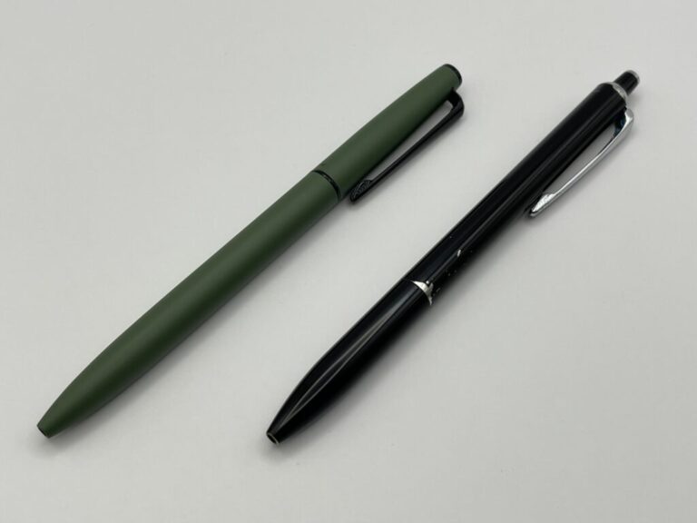 【レビュー】ジェットストリームプライム 回転式シングルボールペン【ダークオリーブ】 | しのわんブログ